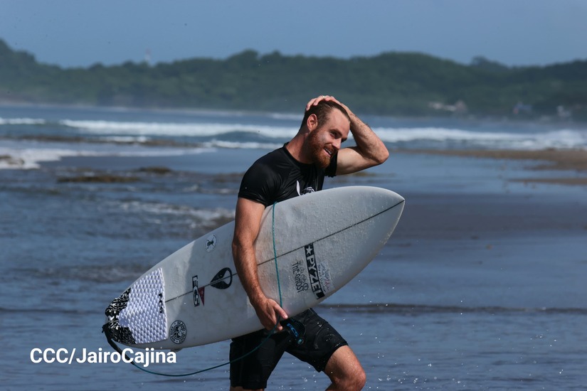 Candelaria Resano surfea en las playas de Nicaragua tras su ...