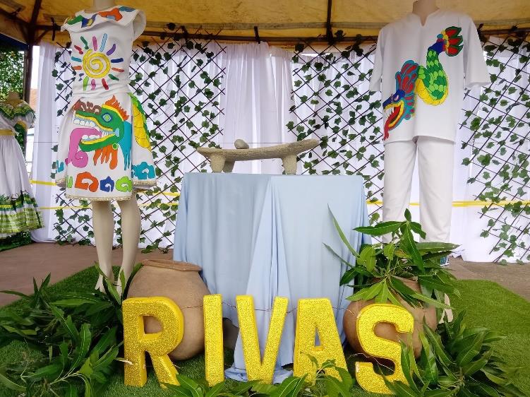 Celebramos el Festival Departamental de Trajes Originales de Nuestro ...