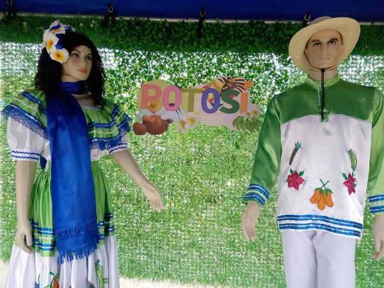 Celebramos el Festival Departamental de Trajes Originales de Nuestro ...