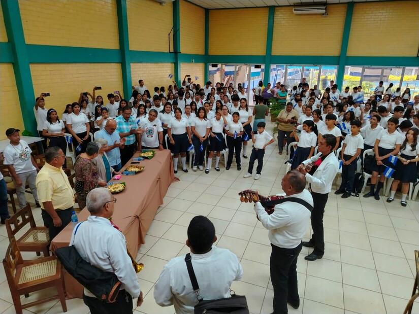 (+Fotos) Celebración del cumpleaños 93 de la hija del General Miguel ...