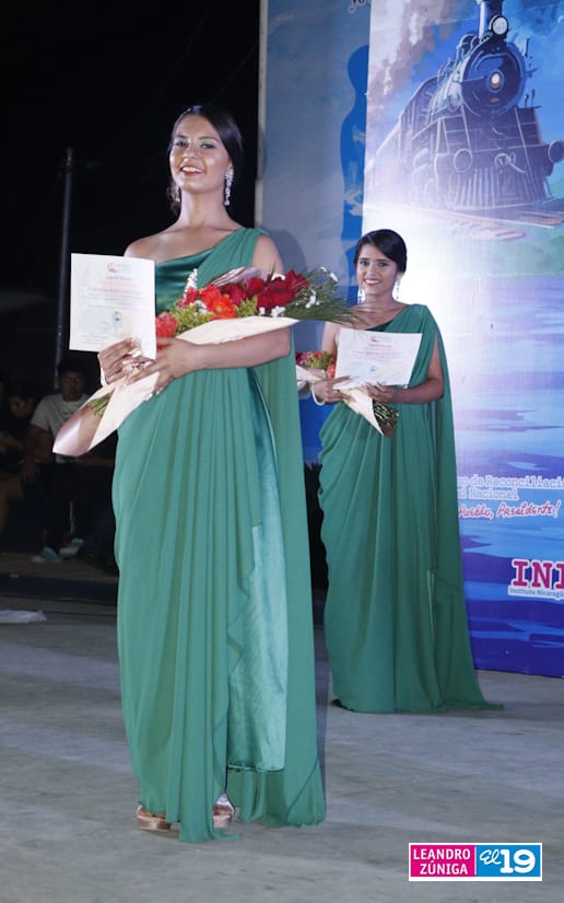 Una noche de destellos, música y poesía, así fue la elección de la Musa ...