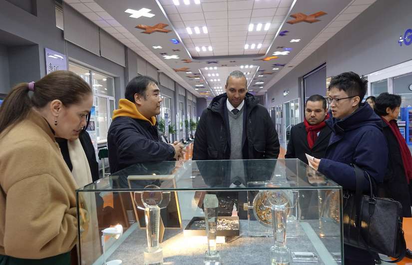 Misión Diplomática de Nicaragua en China visita el Taller Luban de la histórica ciudad de Tianjin