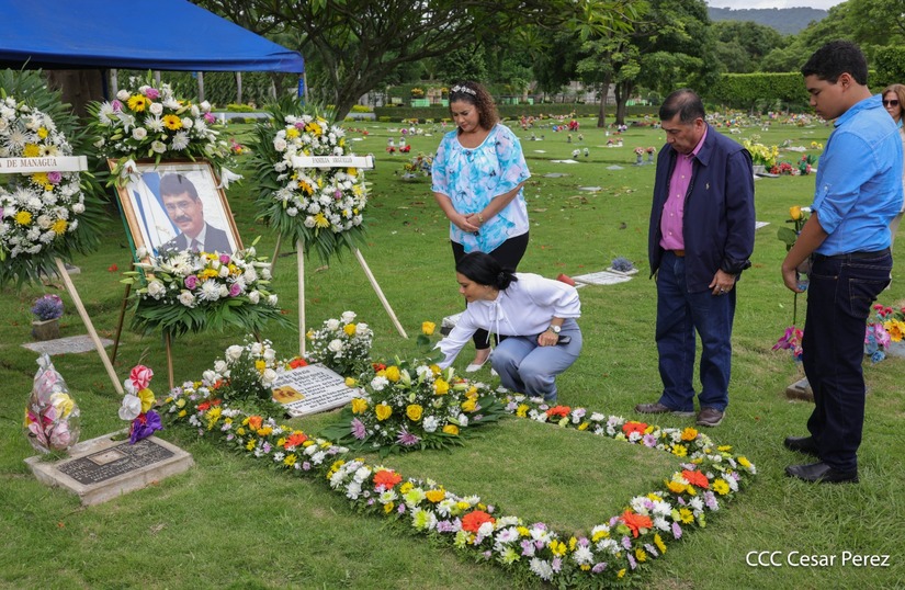 Realizan responso en homenaje al Tricampeón Alexis Argüello