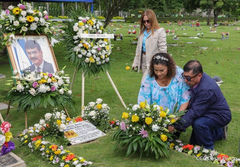 Realizan responso en homenaje al Tricampeón Alexis Argüello