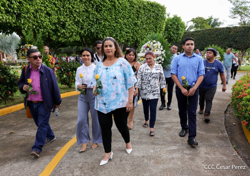 Realizan responso en homenaje al Tricampeón Alexis Argüello