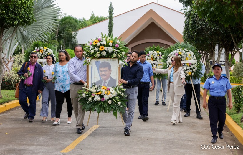 Realizan responso en homenaje al Tricampeón Alexis Argüello