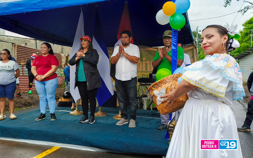 Familias del barrio Bertha Díaz inauguran Calles para el Pueblo