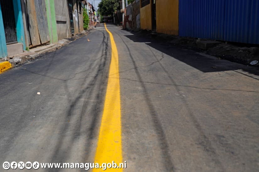 Pobladores del barrio Luis Alfonso Velásquez Flores reciben calles ...