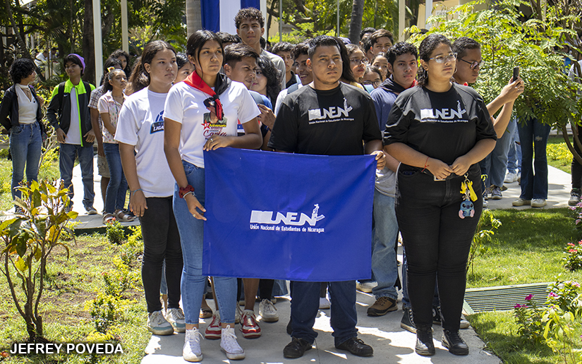 Graduados de la UNAN-Managua cuentan con espacio fotográfico para ...