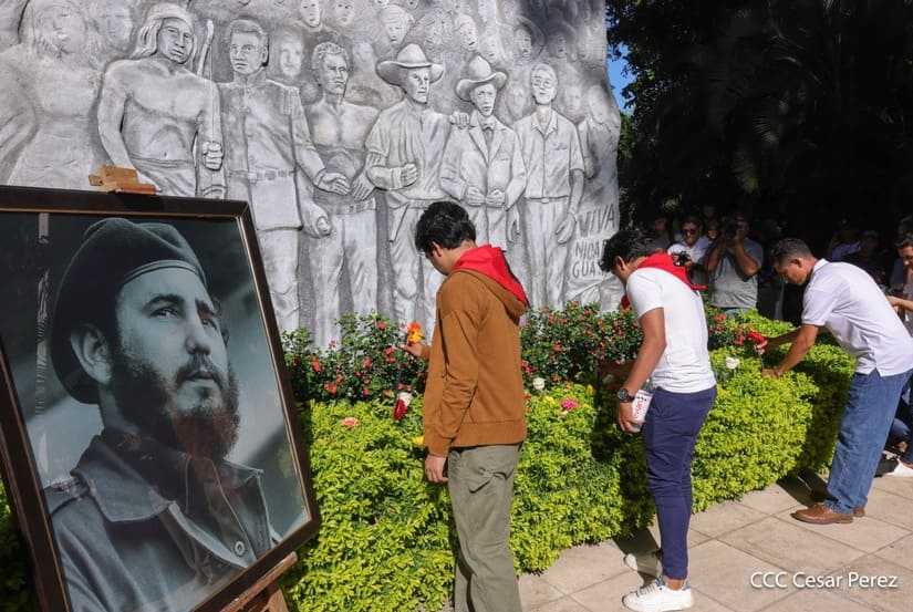Juventud Sandinista rinde homenaje al Comandante Fidel Castro en el ...