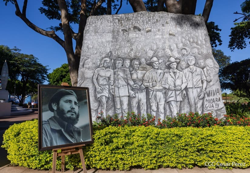 Juventud Sandinista rinde homenaje al Comandante Fidel Castro en el ...