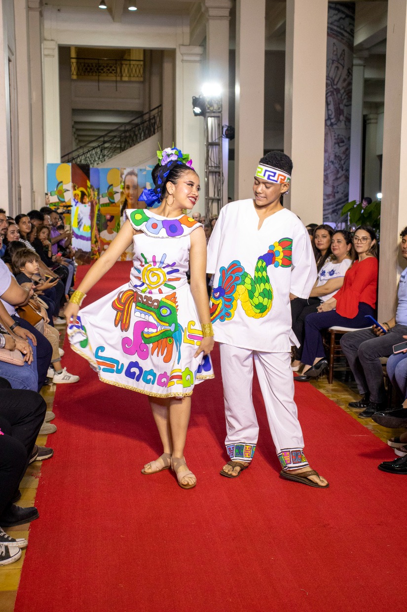 Reinas Nicaragua celebra el Día Nacional del Huipil con una ...