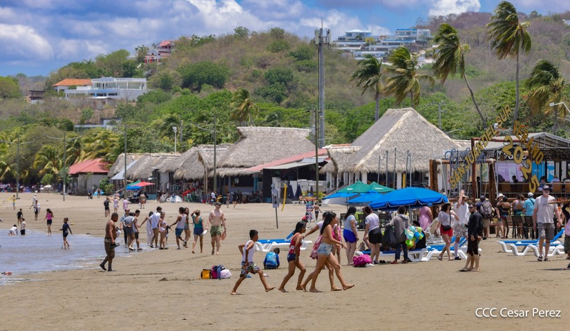 Carretera Costanera en playa Remanso: Una conexión directa con el ...