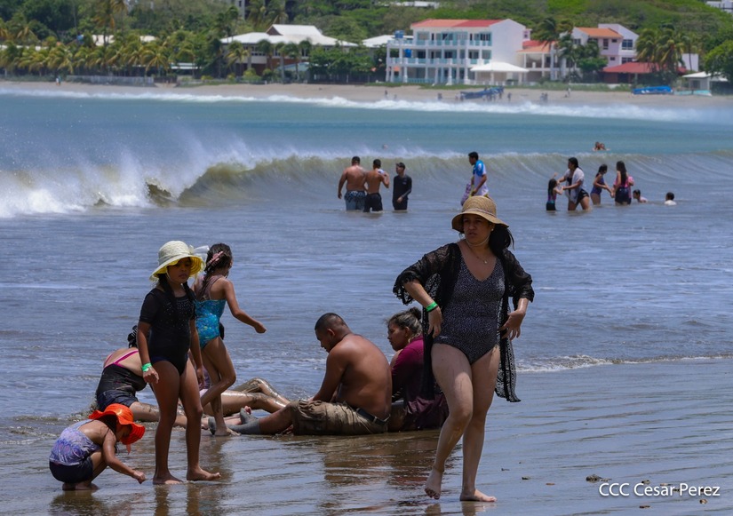 Carretera Costanera en playa Remanso: Una conexión directa con el ...