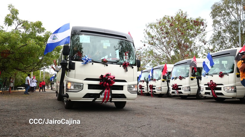 Gobierno Sandinista dota de microbuses a los Sistemas Locales de ...