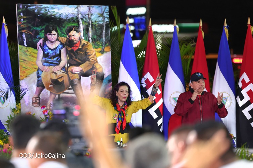 Acto Central: Gobierno de Nicaragua entrega autobuses a transportistas ...