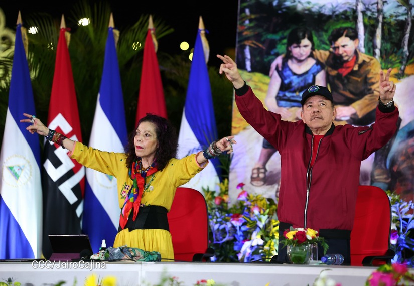 Acto Central: Gobierno de Nicaragua entrega autobuses a transportistas ...