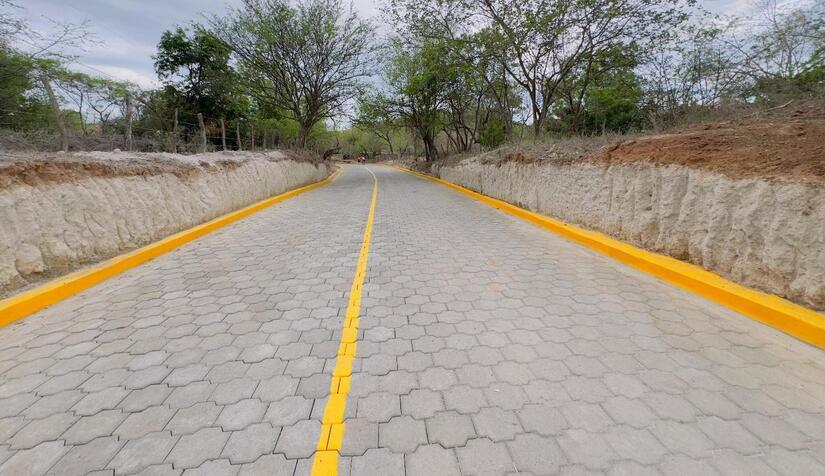 Más calles y caminos para el pueblo nicaragüense