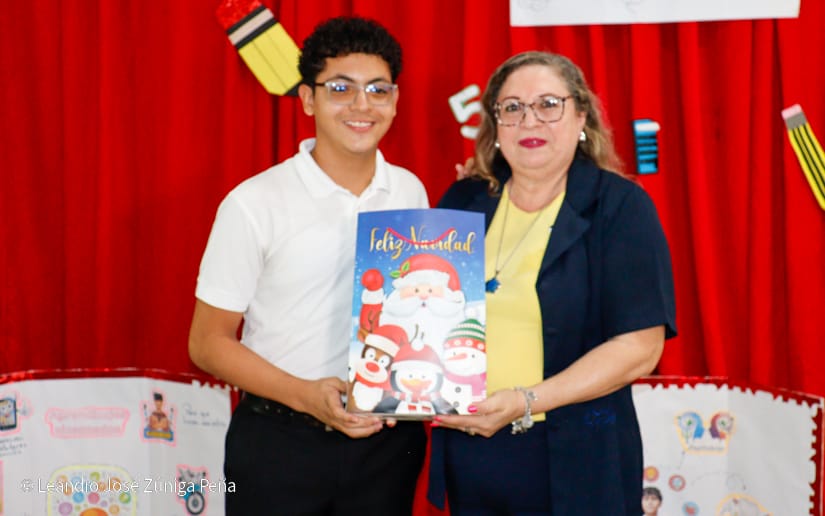 Estudiantes mentores del Instituto Miguel Ramírez Goyena reciben ...