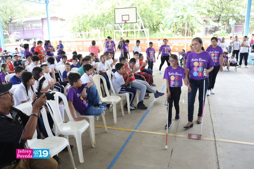 Ministerio de Educación celebra el Día Internacional del Bastón Blanco