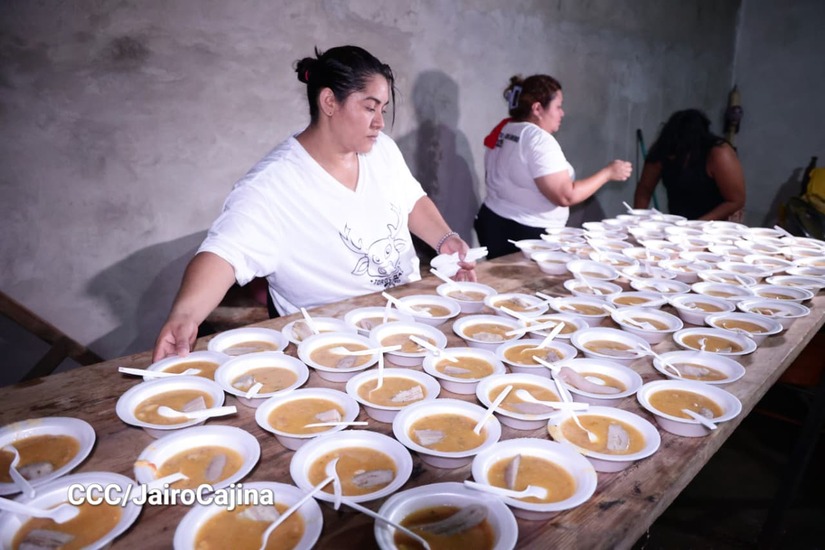 Tradición y alegría en la Vela del Candil en vísperas de la Fiesta de ...