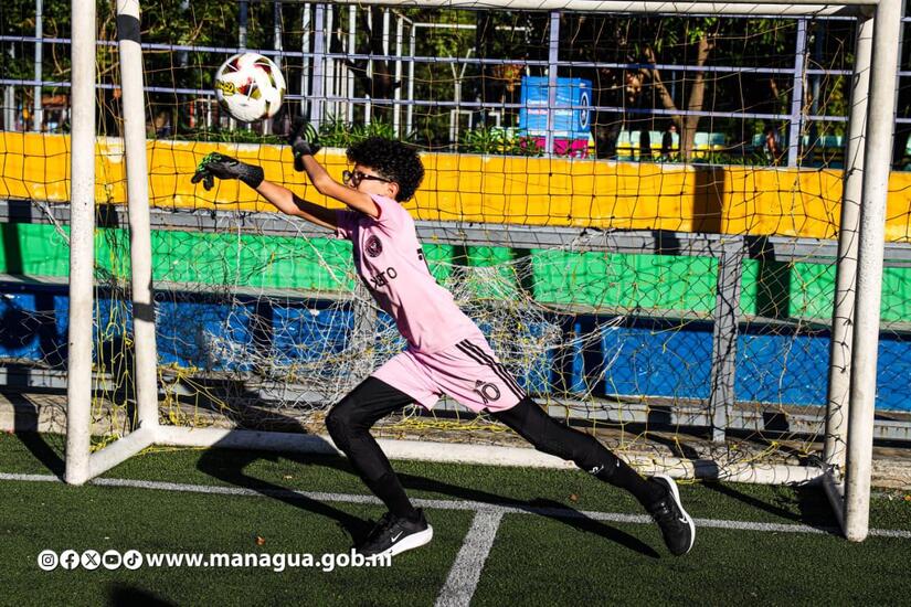 Academias de fútbol en Managua inician entrenamientos para formar ...